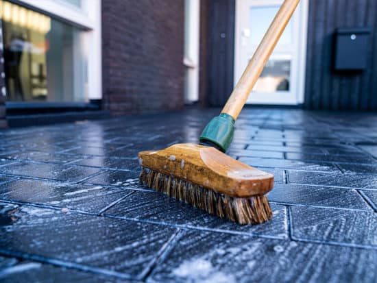 7 Easy DIY Concrete Cleaners for Sparkling Surfaces