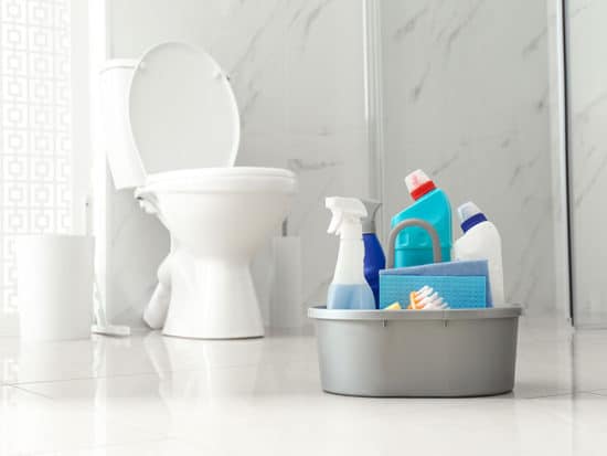 7 Brilliant DIY Rim and Tire Cleaners for a Perfect Shine