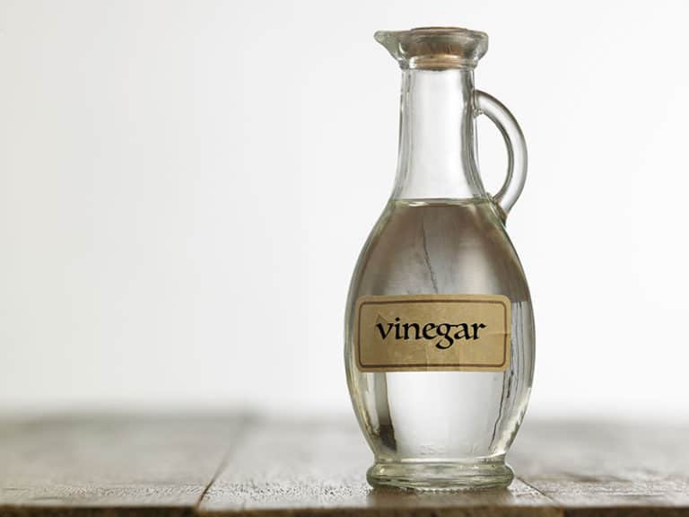 7 Brilliant DIY Rim and Tire Cleaners for a Perfect Shine