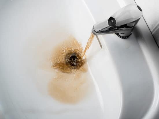 Methods to Effortlessly Remove Iron Stains from Clothes
